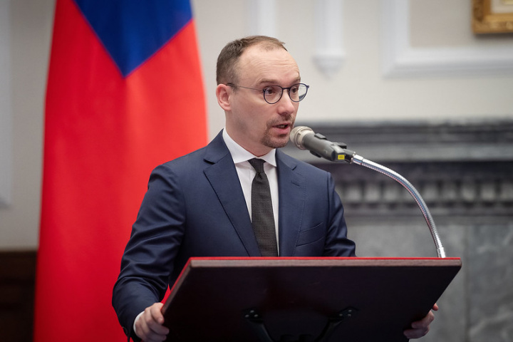 President Tsai meets delegation of parliamentarians from Lithuania ...