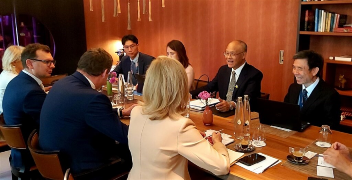 Taiwan, Lithuania hold talks on sidelines of WTO meeting|English News ...