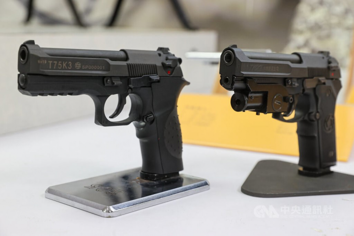 Military to produce more T75K3 pistols for Navy, Air Force|English News | 僑務電子報