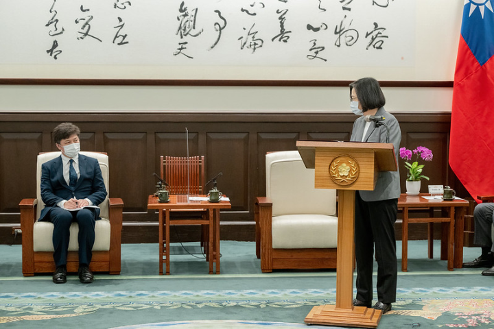 President Tsai meets University of Tokyo Professor Matsuda Yasuhiro ...