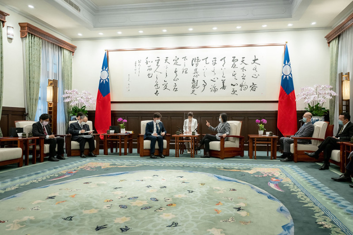 President Tsai meets University of Tokyo Professor Matsuda Yasuhiro ...