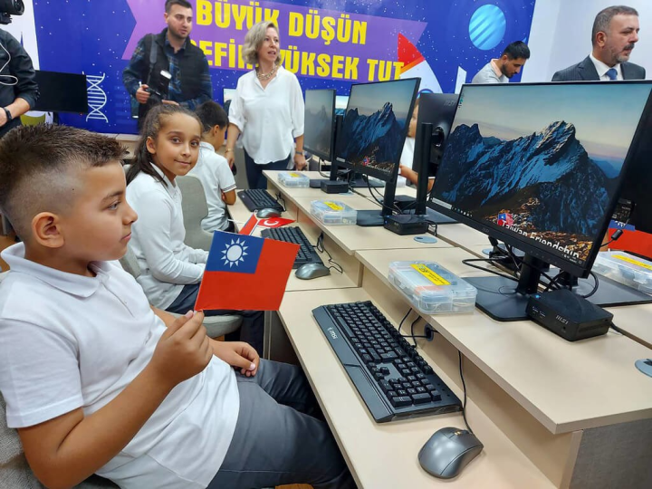 Taiwan donates computers to schools in Turkey|English News | 僑務電子報