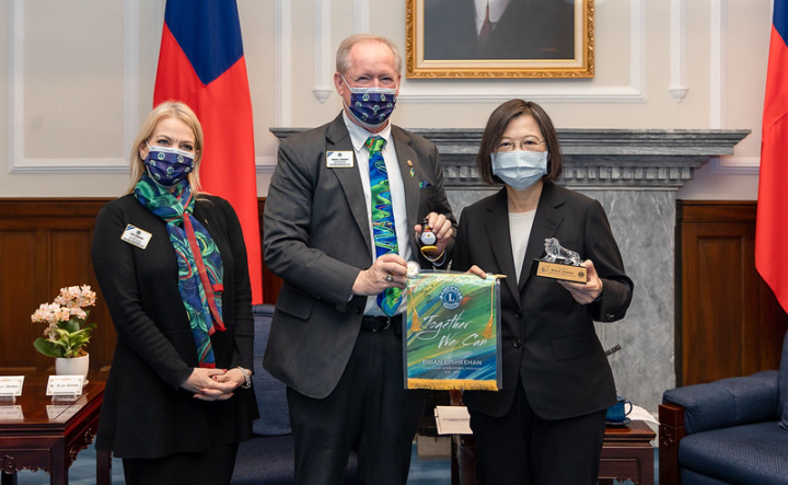President Tsai meets delegation led by Lions Clubs International ...