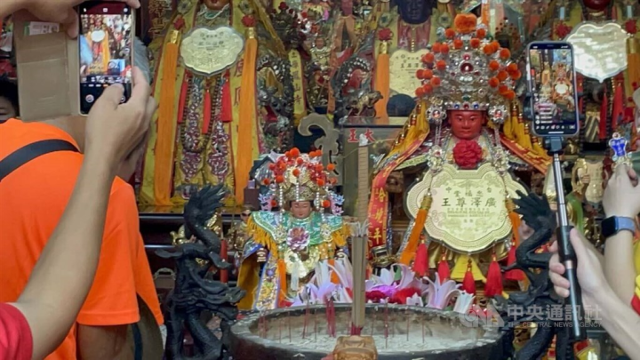 Match made in heaven: central Taiwan temples hold wedding for their ...