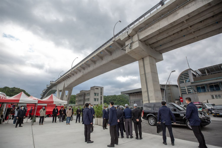 Rebuilt Nanfang'ao Bridge opens with president on hand|English News | 僑務電子報