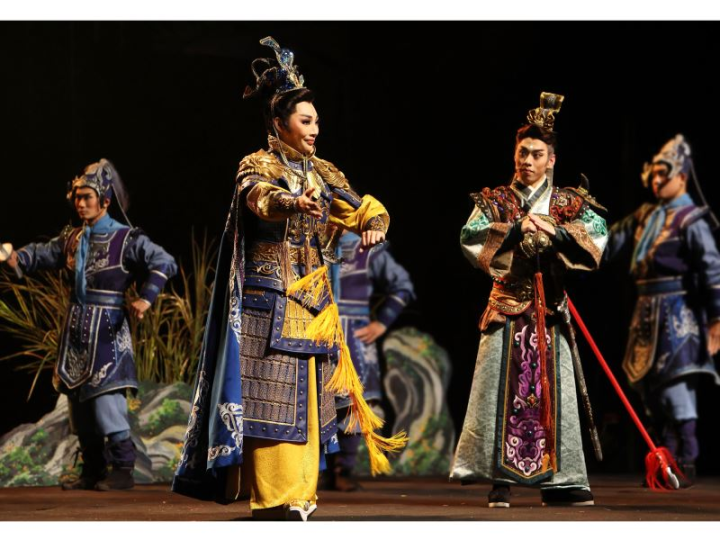 Taiwanese opera troupe Ming Hwa Yuan dazzles Indian audience|English ...