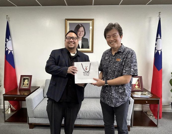 關島大學政治學系助理教授Kenneth G. Kuper拜會陳盈連|北美洲 | 僑務電子報