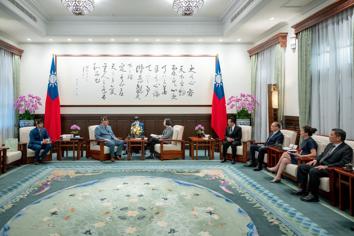 President Tsai meets Commander-in-Chief of US Veterans of Foreign Wars ...