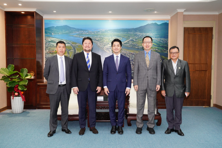 Mongolian Representative Visits City Hall|English News | 僑務電子報