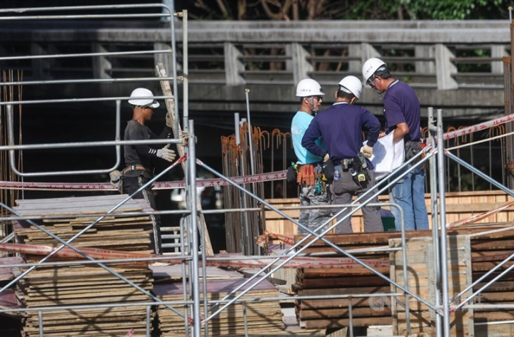 Taiwan construction firms can soon hire more migrant workers: Minister ...