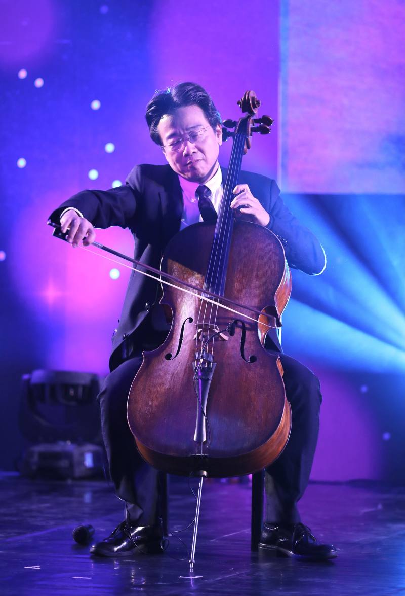 Cultural Features：Cellist | Chang Chen-chieh|English News | 僑務電子報