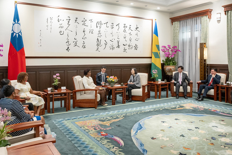 President Tsai meets Saint Vincent and the Grenadines Governor-General ...