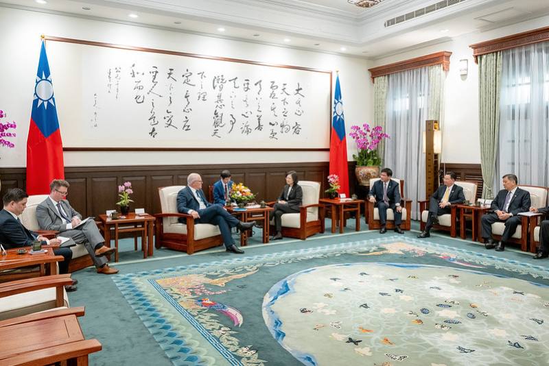 President Tsai meets former Prime Minister Scott Morrison of Australia ...