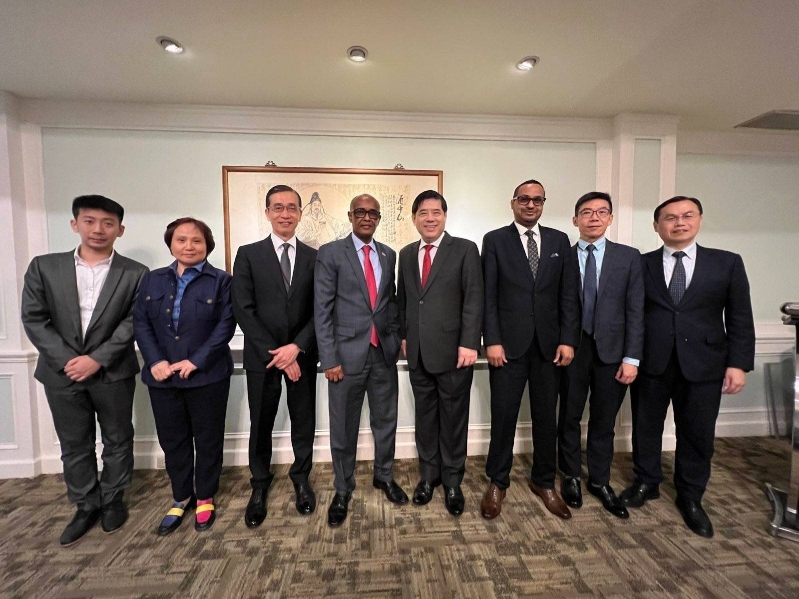 外交部常務次長陳立國款宴歡迎索馬利蘭漁業及海岸發展部部長穆拉比訪台，盼持續深化台索情誼|外交 | 僑務電子報