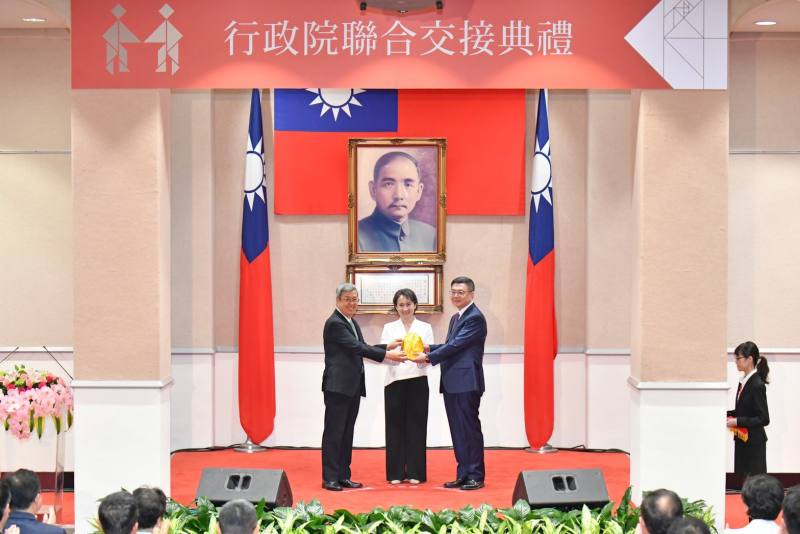 Incoming Premier Cho Jung-tai pledges innovative and proactive ...