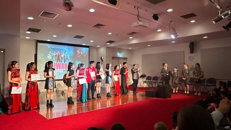 2025國慶文化訪問團「當代樂坊」 拜訪雪梨主流學校以藝傳情|大洋洲 | 僑務電子報